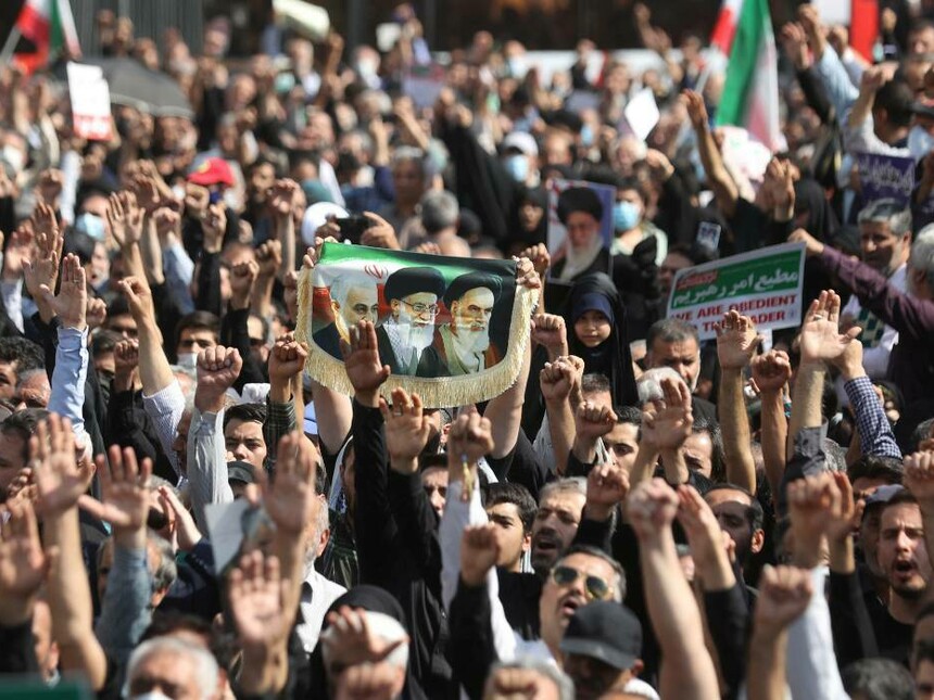 The right to peacefully assembly and expression in Iran | Meer