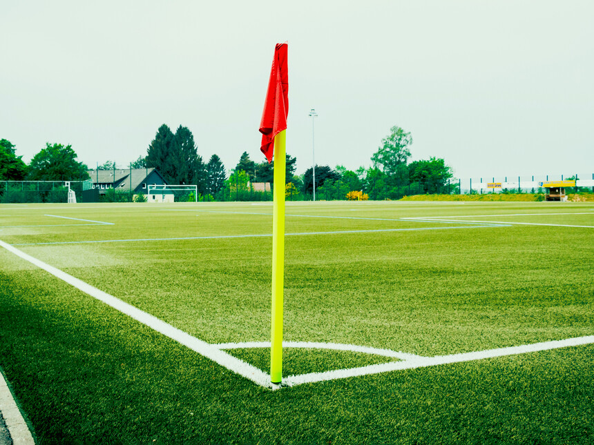 Sports versus screens | Meer