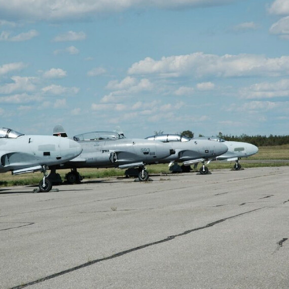 Canadair T-33 #500 | Meer