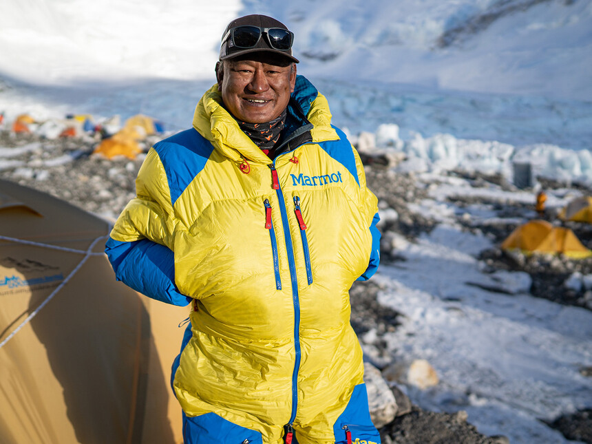 Ang Tshering Lama | Meer