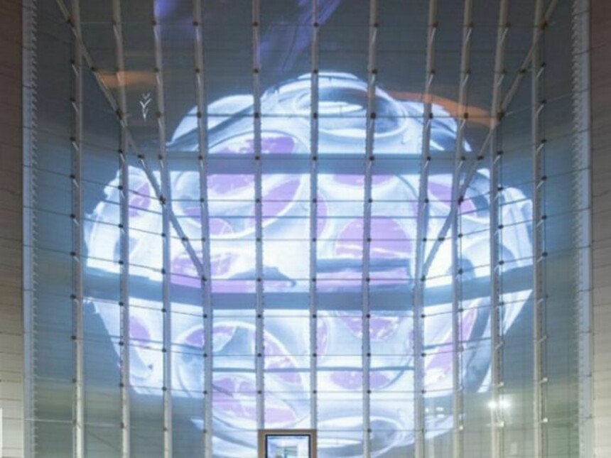 Nuove storie di luce per la facciata mediale | Meer