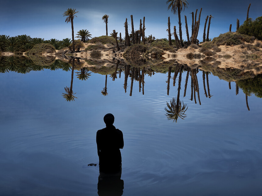 Sama Alshaibi. Sand Rushes In | Meer