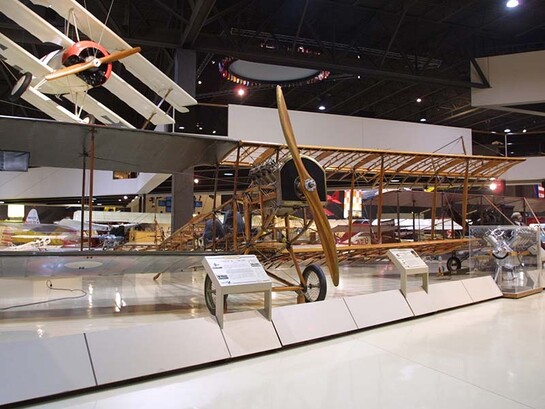 1918 Curtiss JN-4D 'Jenny' | Meer