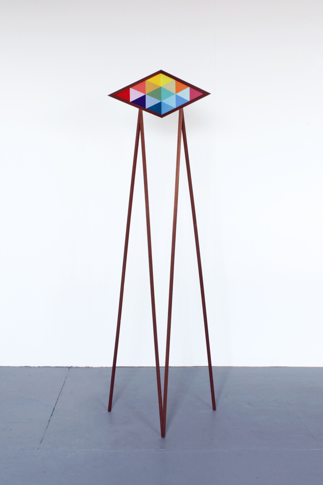 Gary Colclough. Material symmetry | Meer