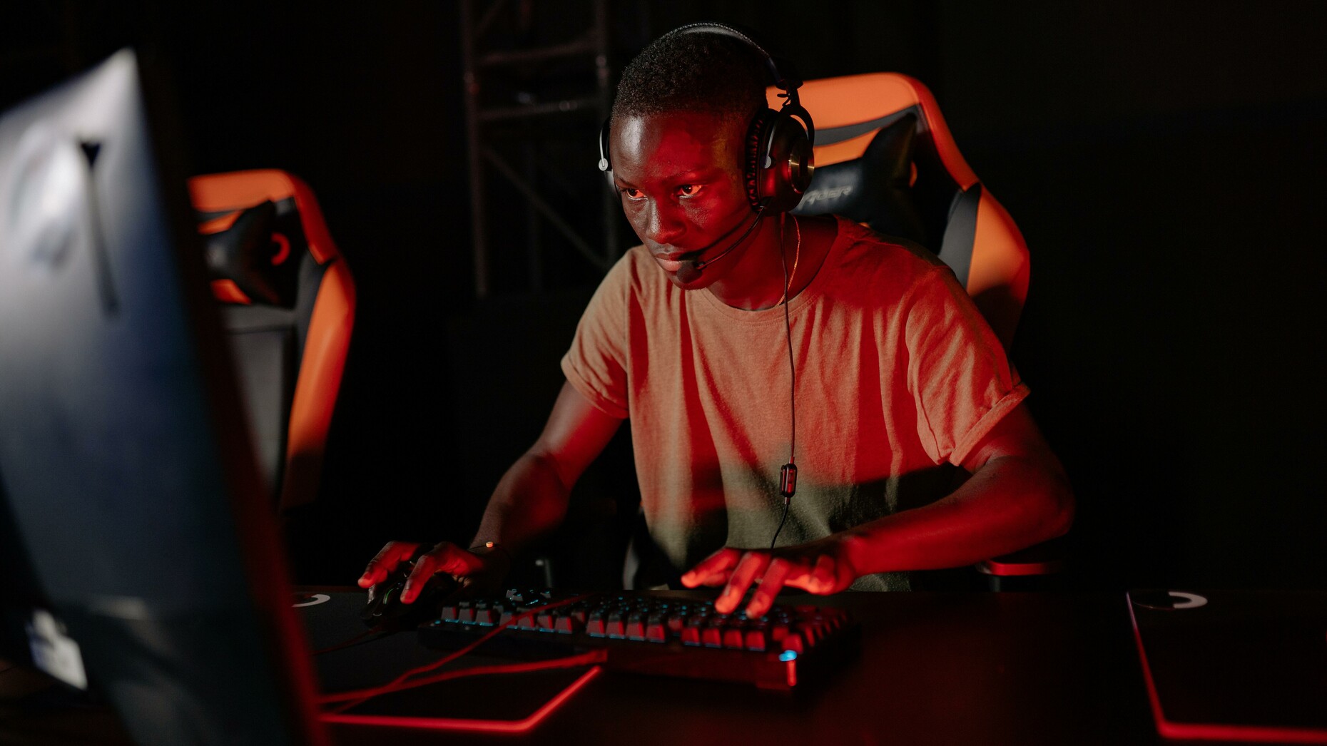 Digital literacy and professional intelligence | Meer