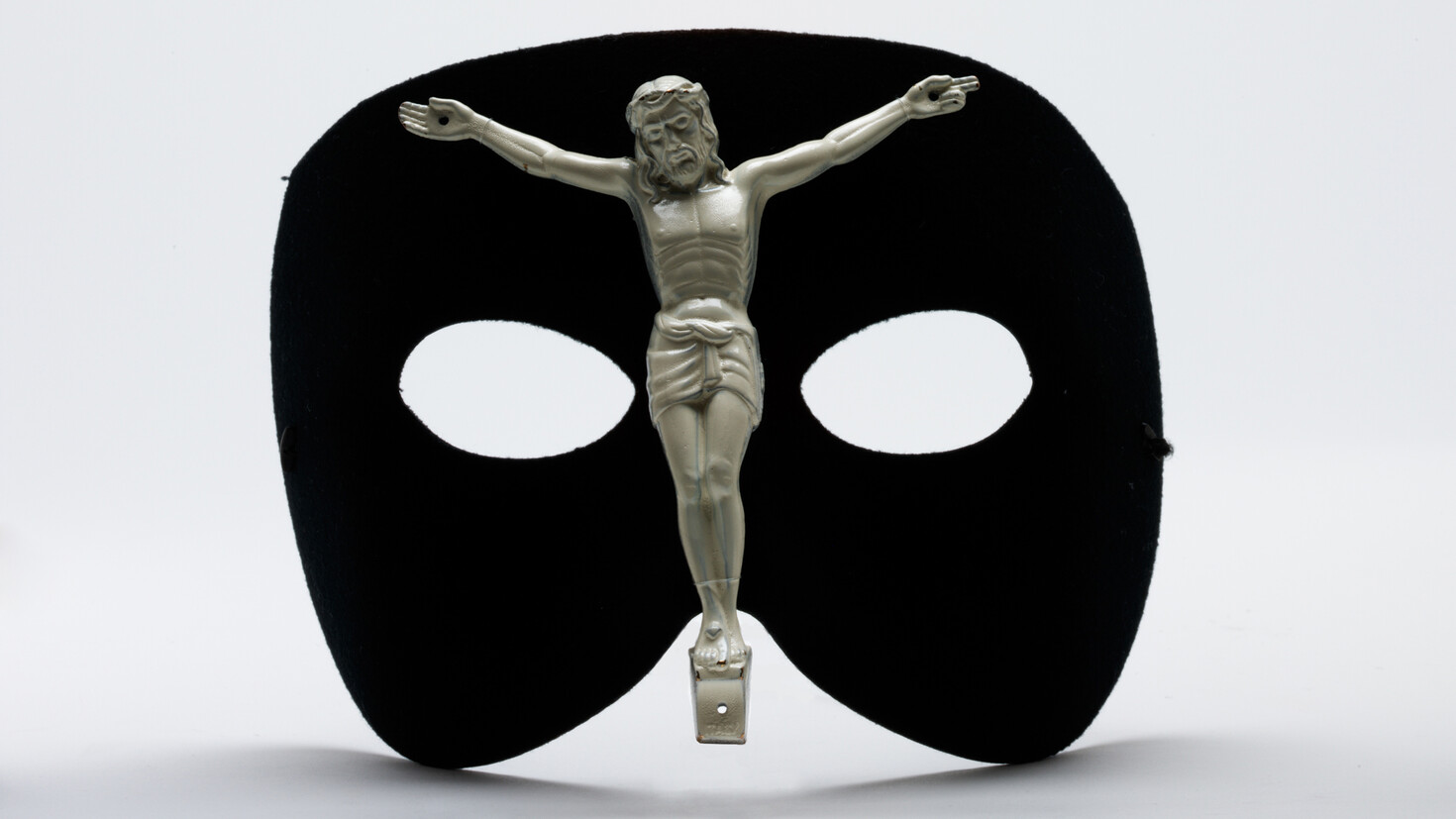 Alexander McQueen. A cut above the rest | Meer