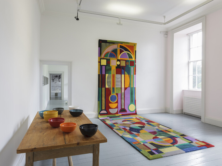 Isabel Nolan. The weakened eye of day | Meer