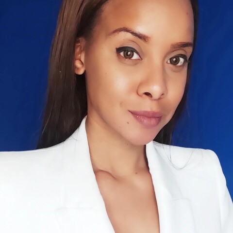 Stephanie E Benjamin | Meer