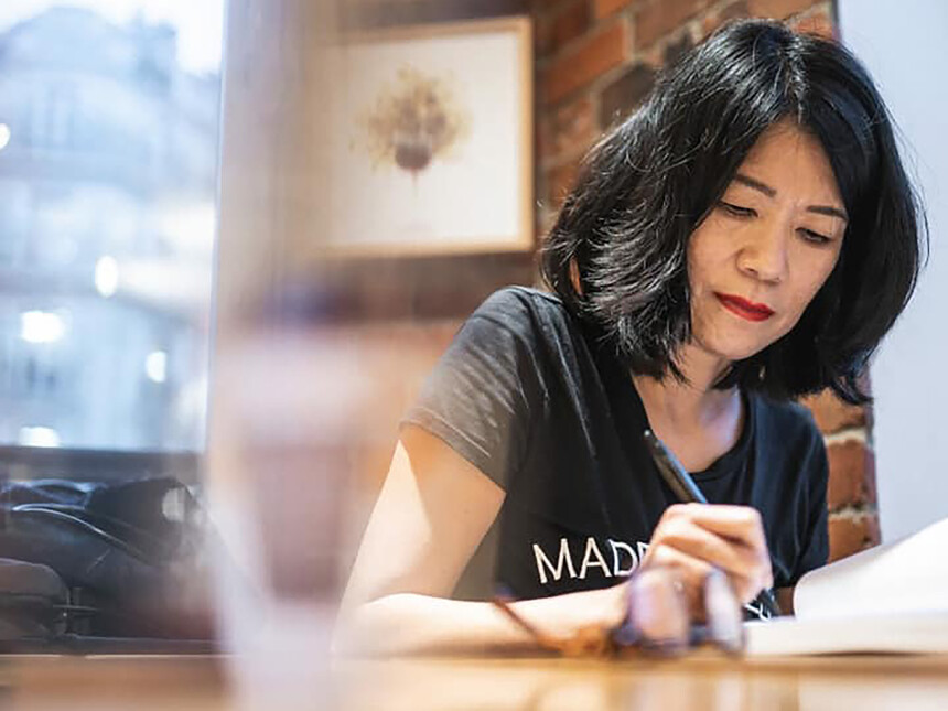 Je Mappelle Kim Chi Pho Sept Fois Tombée Meer