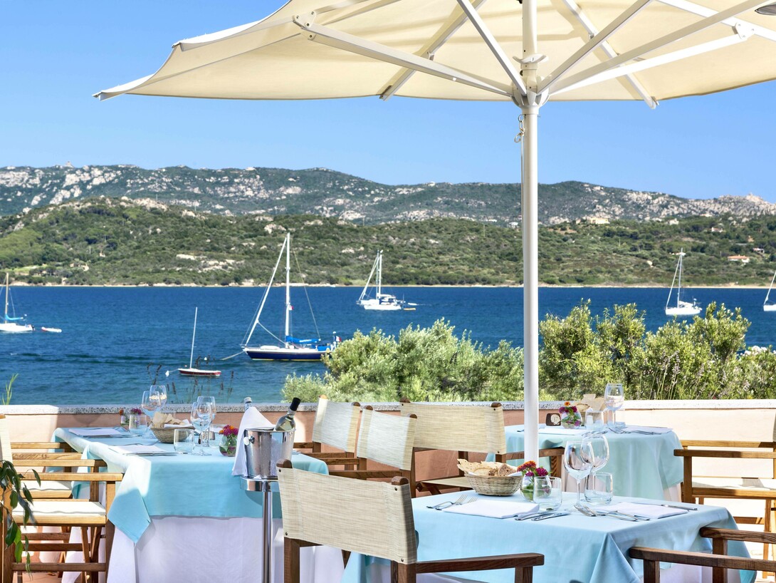 Escape to Cala di Falco | Meer