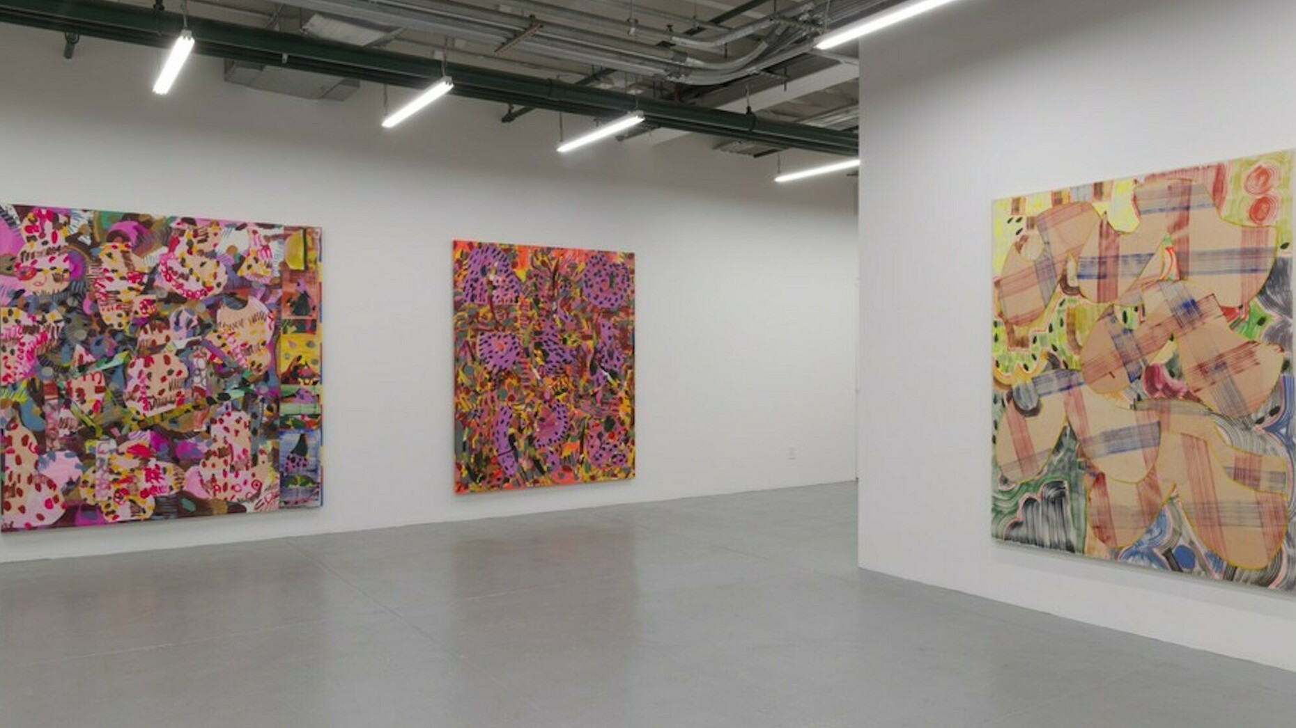 To Put on the Edge, a Table | Meer