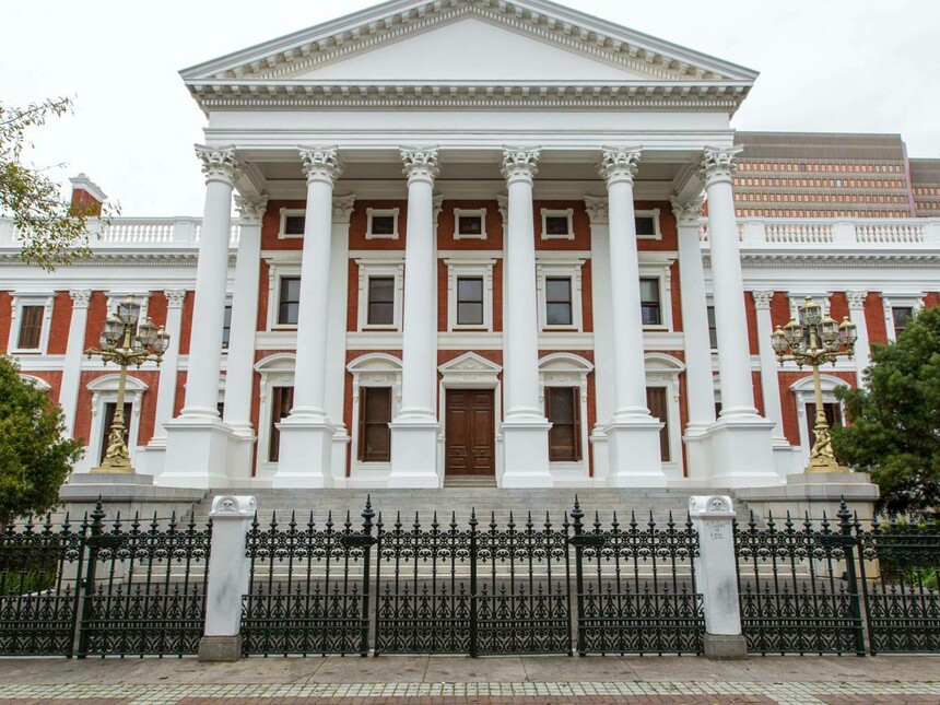 To remain or to leave South Africa | Meer